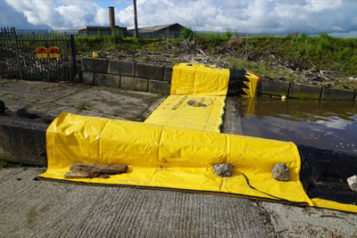 # 2 | Dewatering between 2 cofferdams – Water-Gate© cofferdam